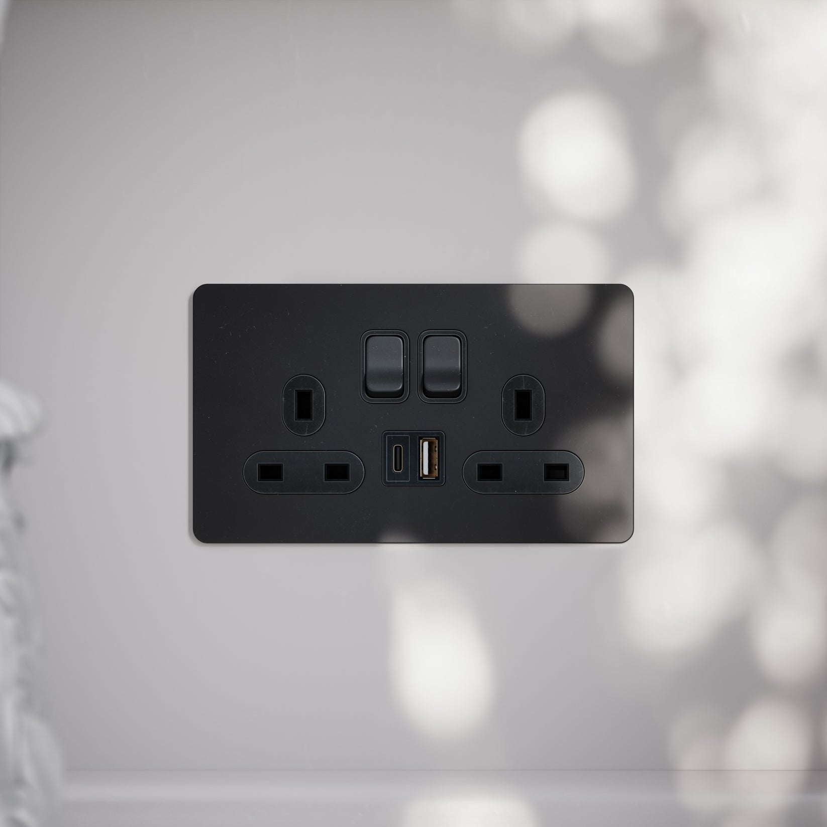 SlimTech Matte Black 2 Gang 13A USB/USB-C Socket - LUSSO